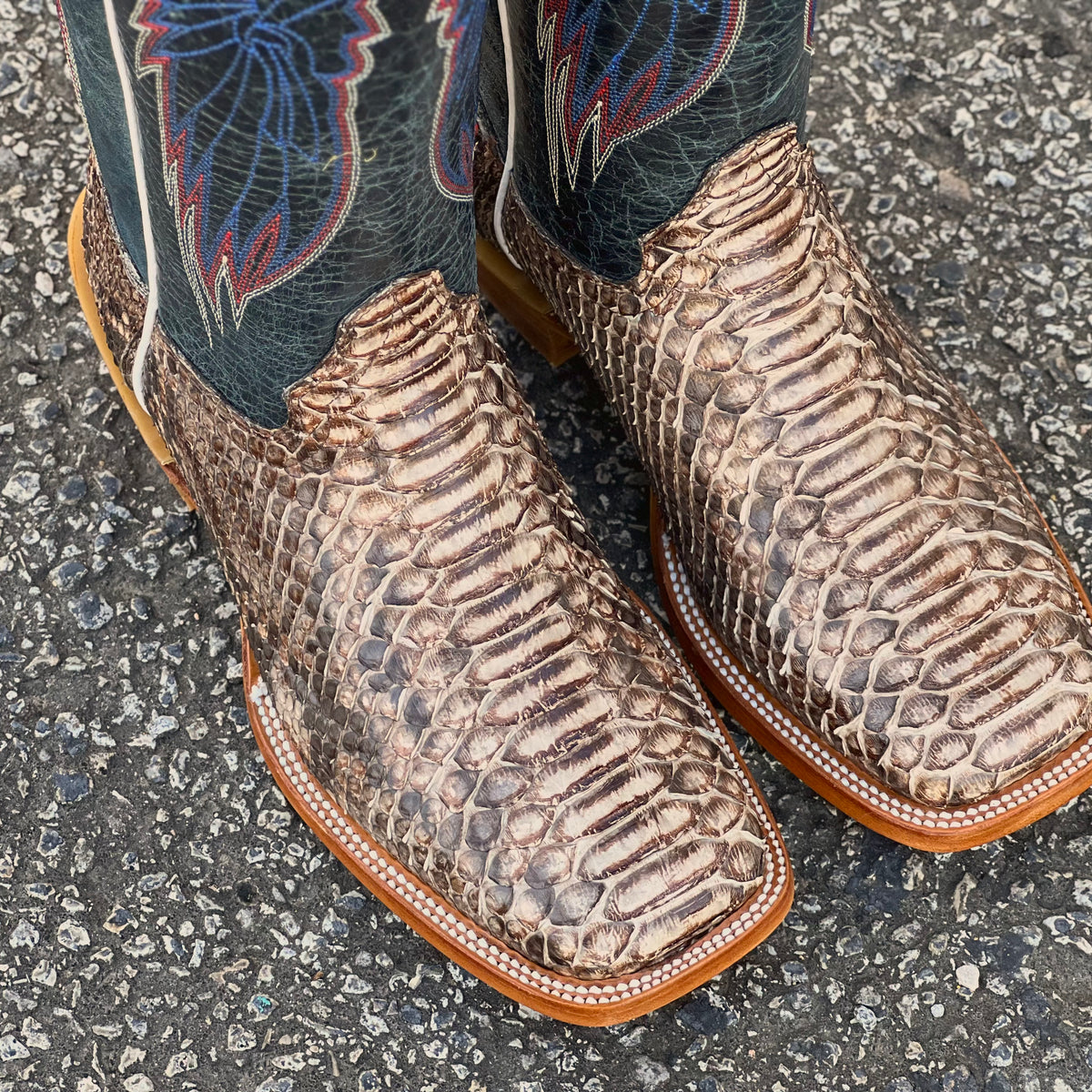 Men’s Genuine Orix Color Python With Dark Blue Shaft – Texas Boot Ranch